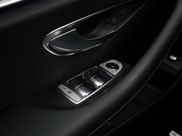 DISTRONIC PLUS | Mercedes-Benz | Regelt die Geschwindigkeit