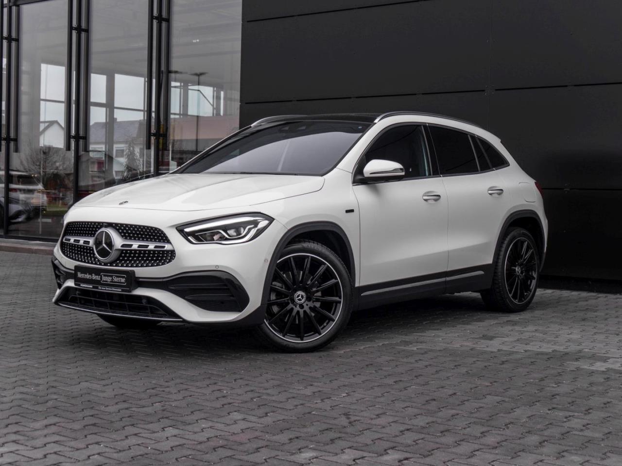 Mercedes-Benz GLA 250 e AMG Panorama Distronic Memory 360°