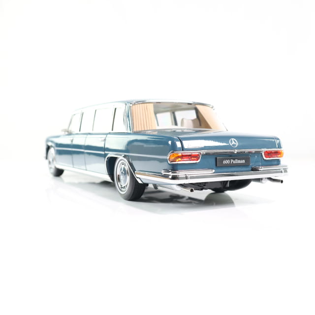 1:18 Modellauto 600 Pullmann W100 (1963 - 1991) blau Original Mercedes ...